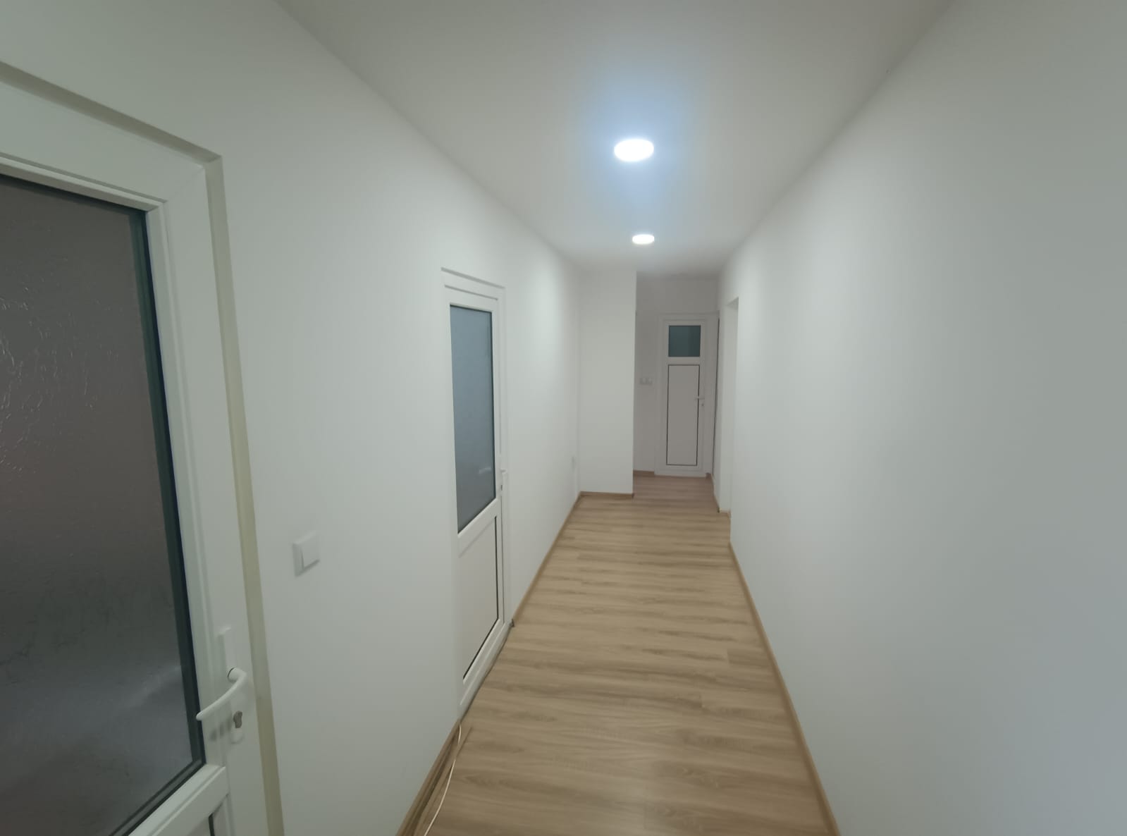 Apartament 4 camere zona Casa Cartii - Venus Imobiliare